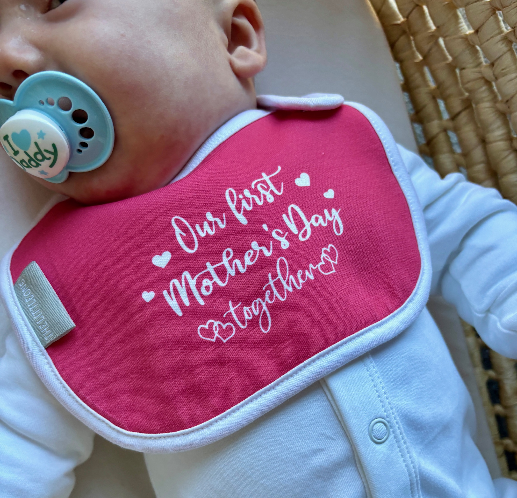Round Bib | My 1st Mother's Day (Pink) - The Little One
